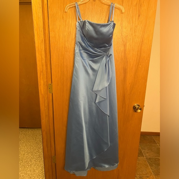 DaVinci | Dresses | Davinci Blue Removable Strap Prom Dress | Poshmark